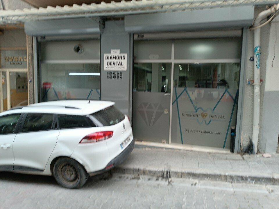 Diş laboratuvarı Diamond Dental, İzmir, foto