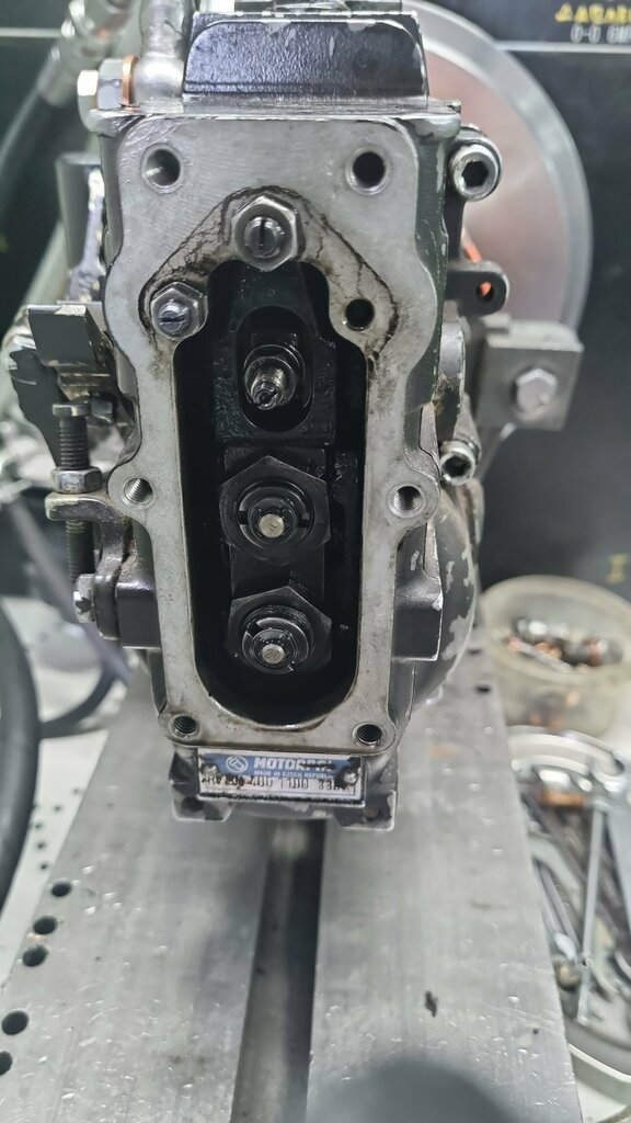 Otomobil servisi Autodieseltuva, Tuva, foto