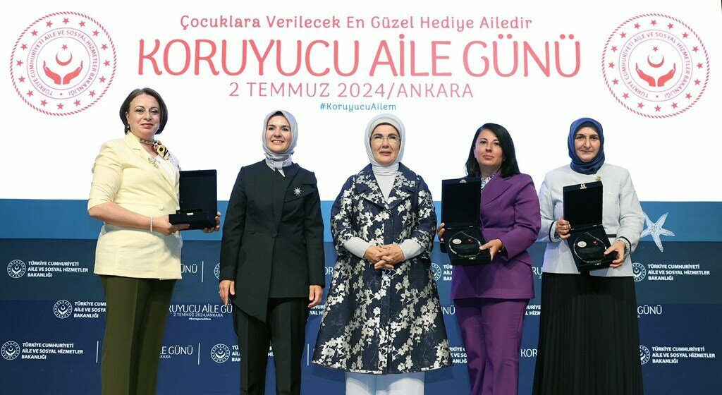 Devlet kurumları ve bakanlıklar Hakkari Aile Ve Sosyal Hizmetler İl Müdürlüğü, Hakkari, foto