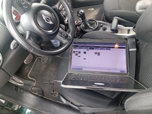 MTech (Aleksandra Nevskogo Street No:120к2), otomobil servisi  Kaliningrad'dan