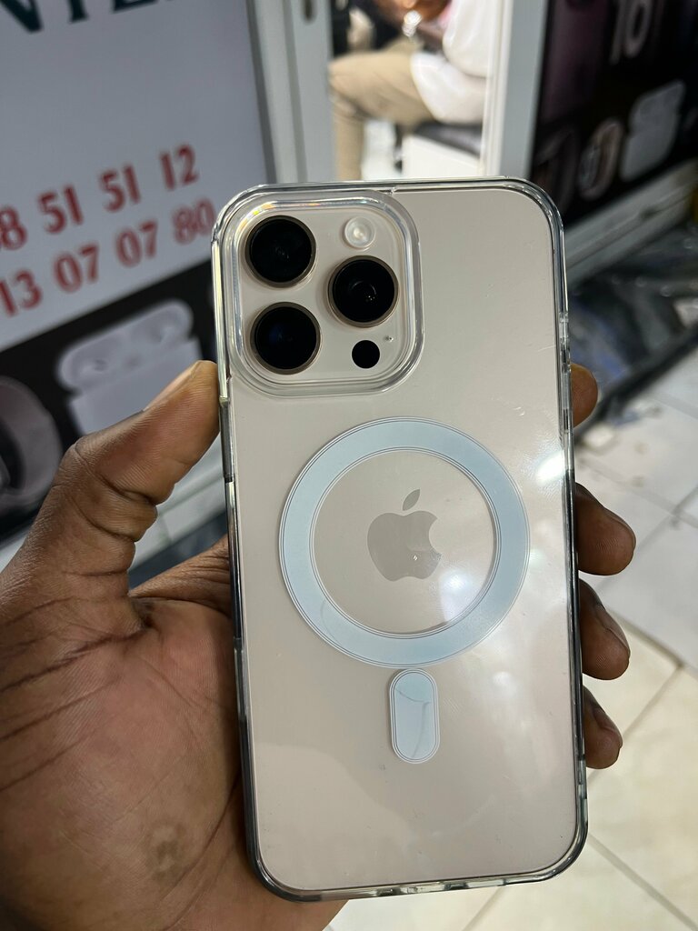 Elektronik cihaz ve parça firmaları Faya Apple, Abican, foto