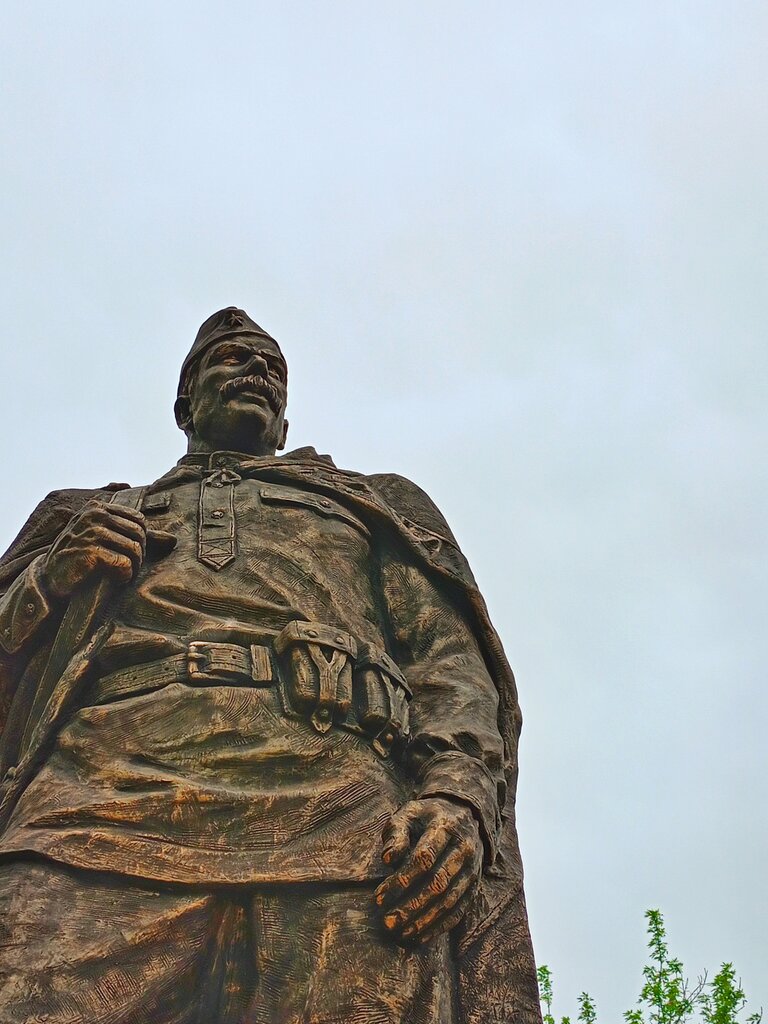 Anıt, heykel Братская могила, Voronejskaya oblastı, foto