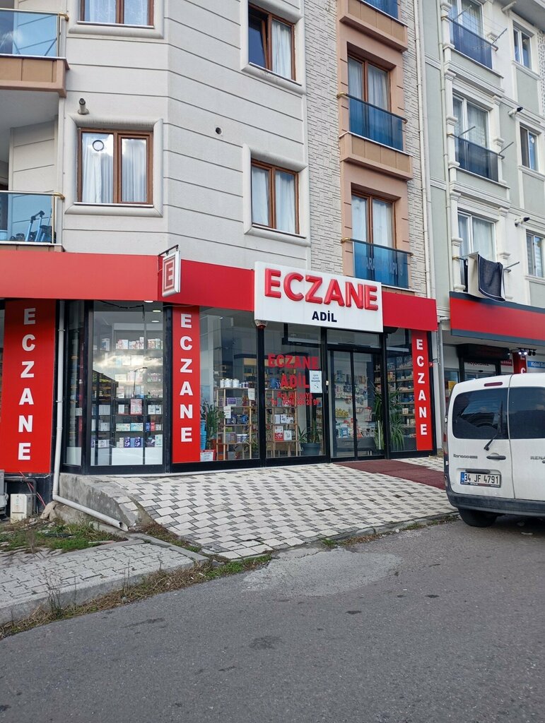 Eczaneler Adil Eczanesi, İstanbul, foto