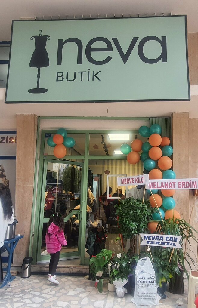 Giyim mağazası Neva Butik, Konya, foto