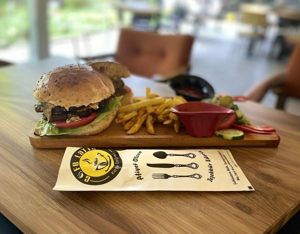 Kafe Cafe Latte, Kâğızman, foto
