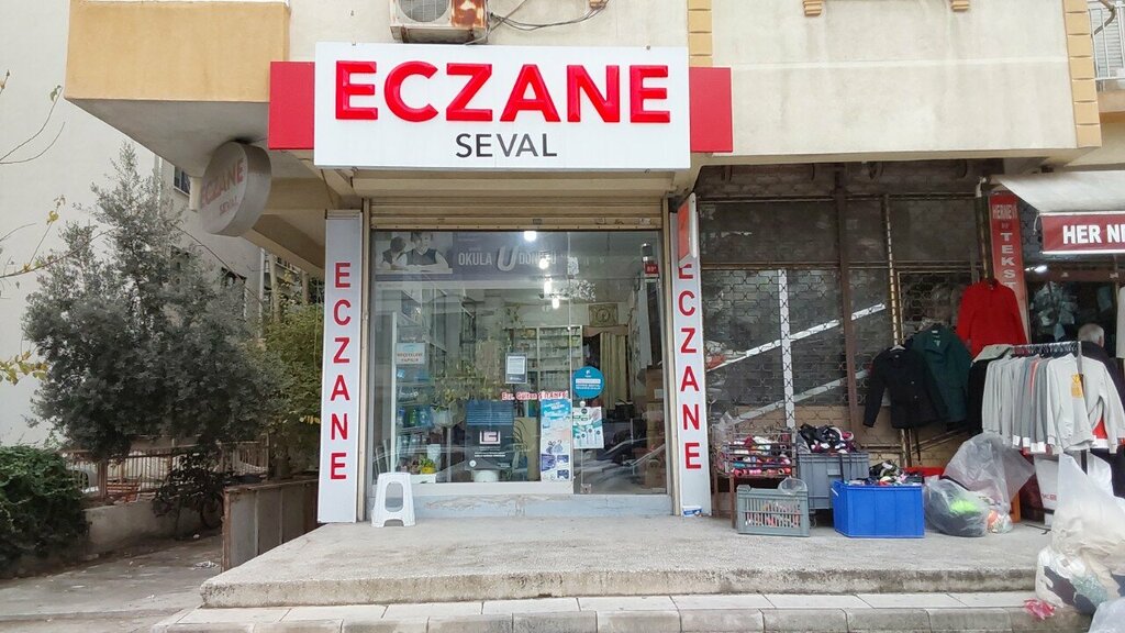 Eczaneler Seval Eczanesi, İstanbul, foto