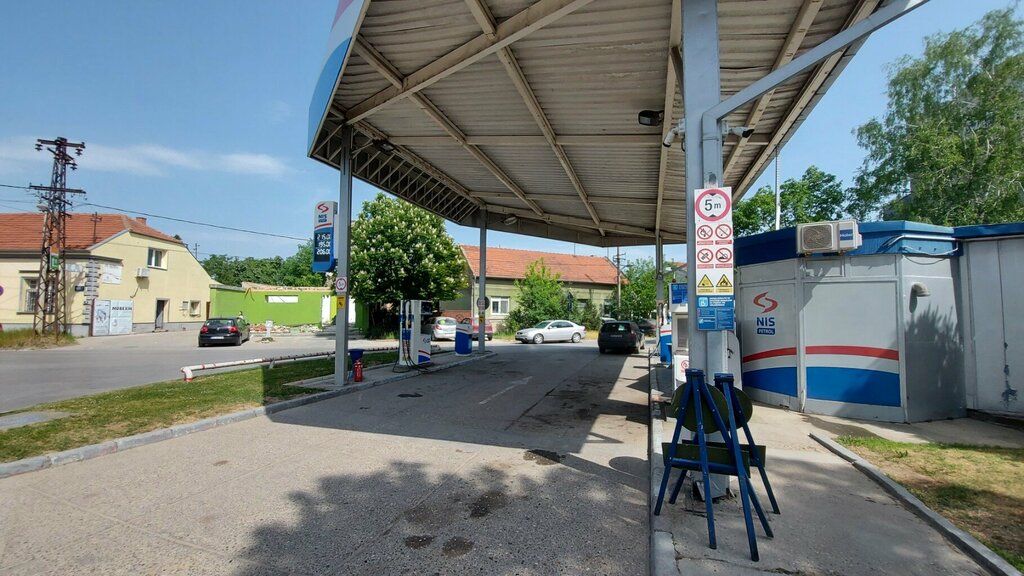 Benzin istasyonu Nis Petrol Bs Telep, Novi Sad, foto