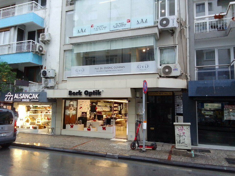 Özel muayenehaneler Dr. Dt. Alp A. Ateşçi, İzmir, foto