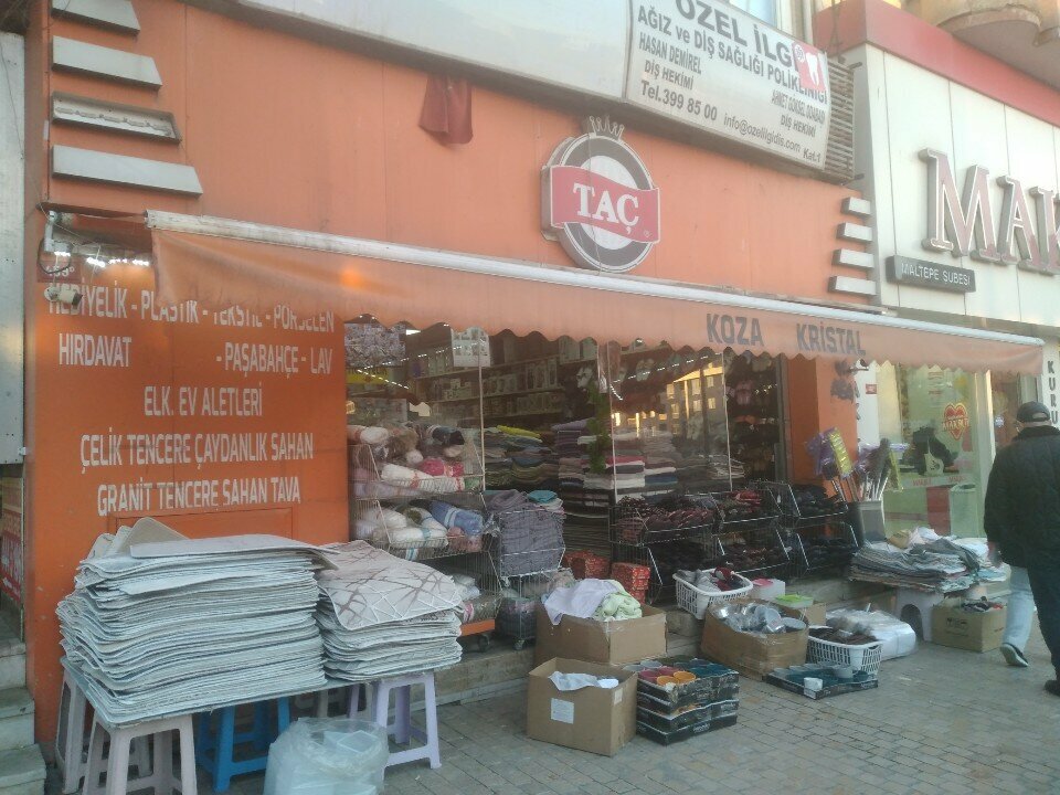 Mefruşat Taç, İstanbul, foto