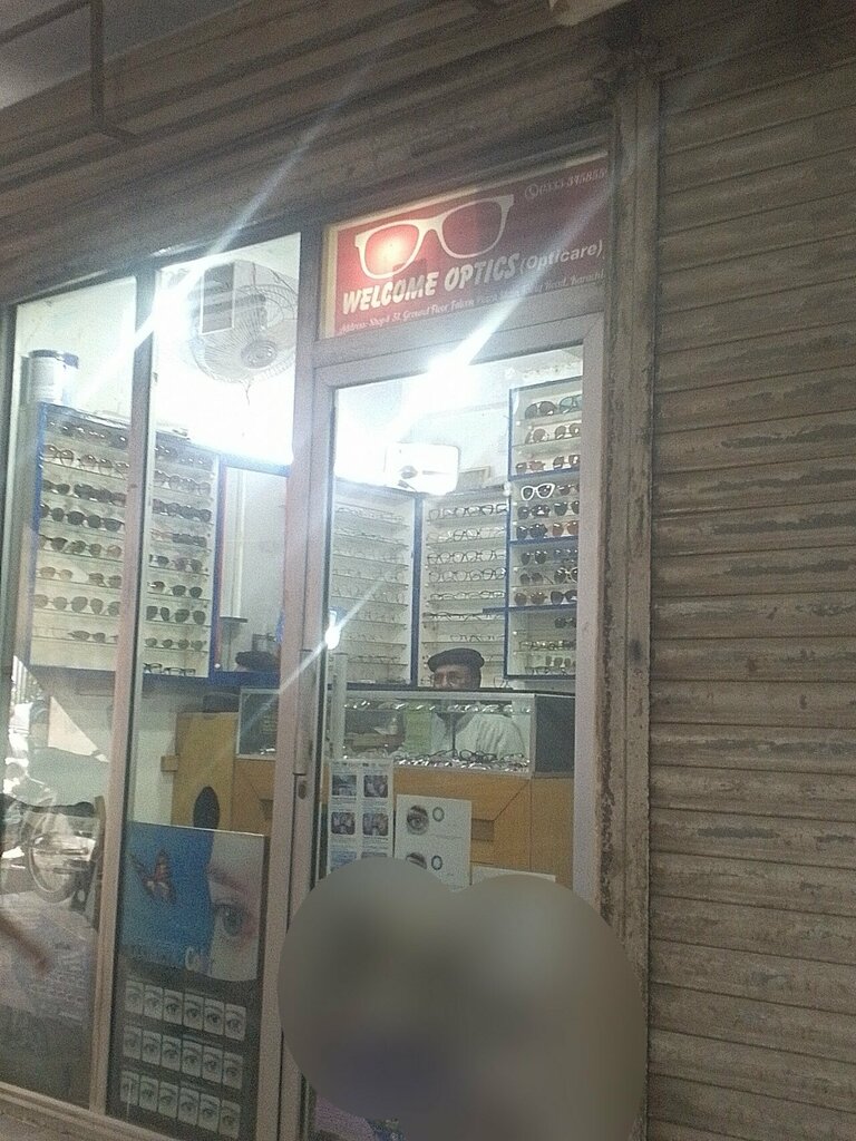 Optik Welcome optics, Karaçi, foto