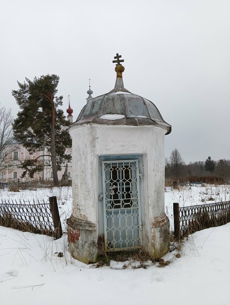 Ortodoks kiliseleri Часовня Иверской иконы Божией Матери во Фроловском, Yaroslavskaya oblastı, foto