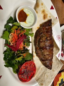 ЮжанеГорожане (Universitetskaya ulitsa No:10, Surgut), restoran  Surgut'tan