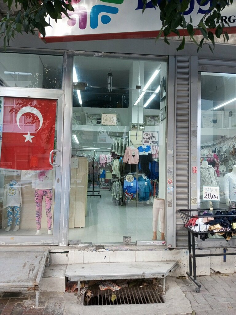 Çocuk giyim mağazaları Luggi Baby, İstanbul, foto
