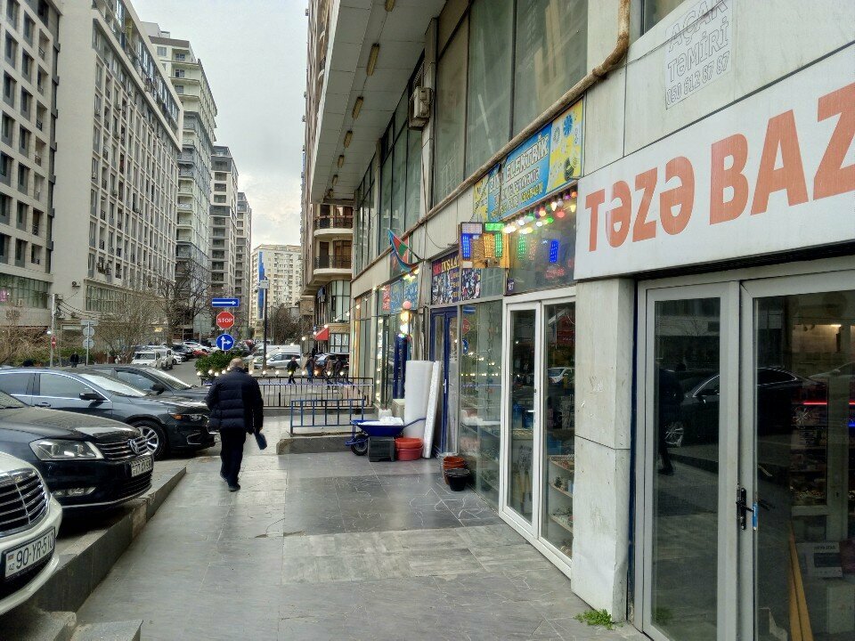 Mini-market Khirdavat mallar, Bakü, foto