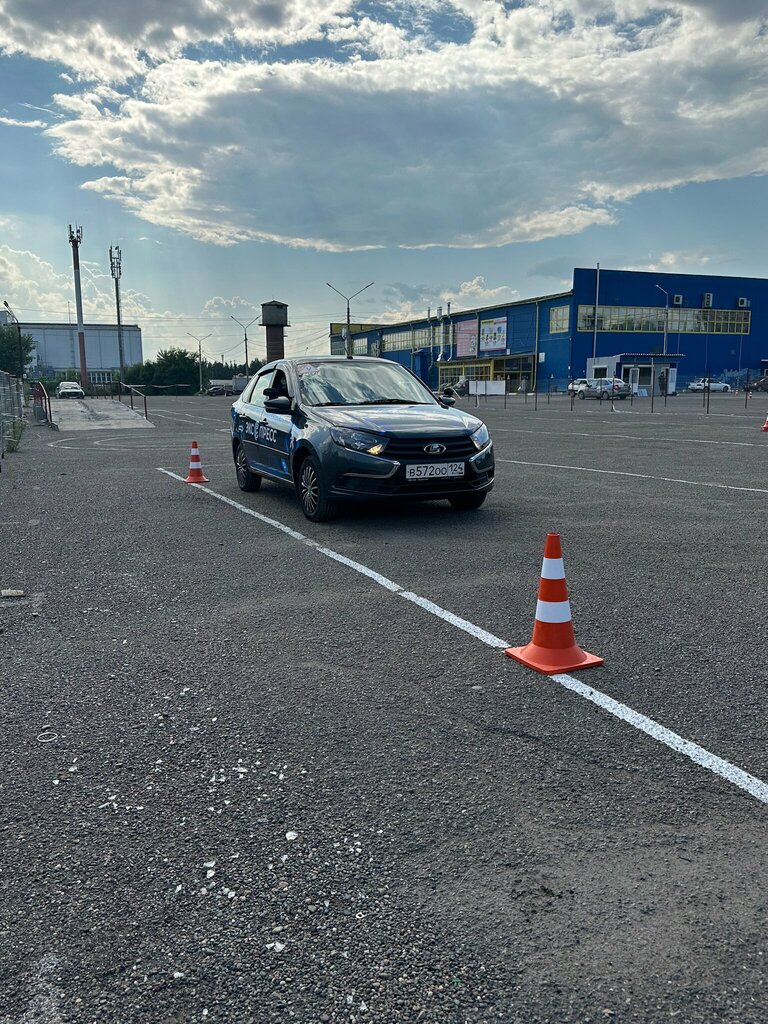 Sürücü kursları Express, Krasnoyarsk, foto