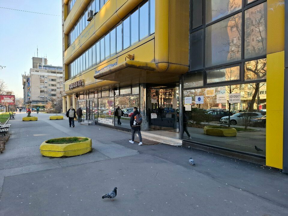 Plastik ürün üreticileri Cut Collecting, Novi Sad, foto