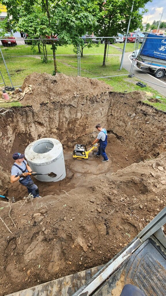 Su, ısıtma, kanalizasyon sistemleri Fastakva, Minsk, foto