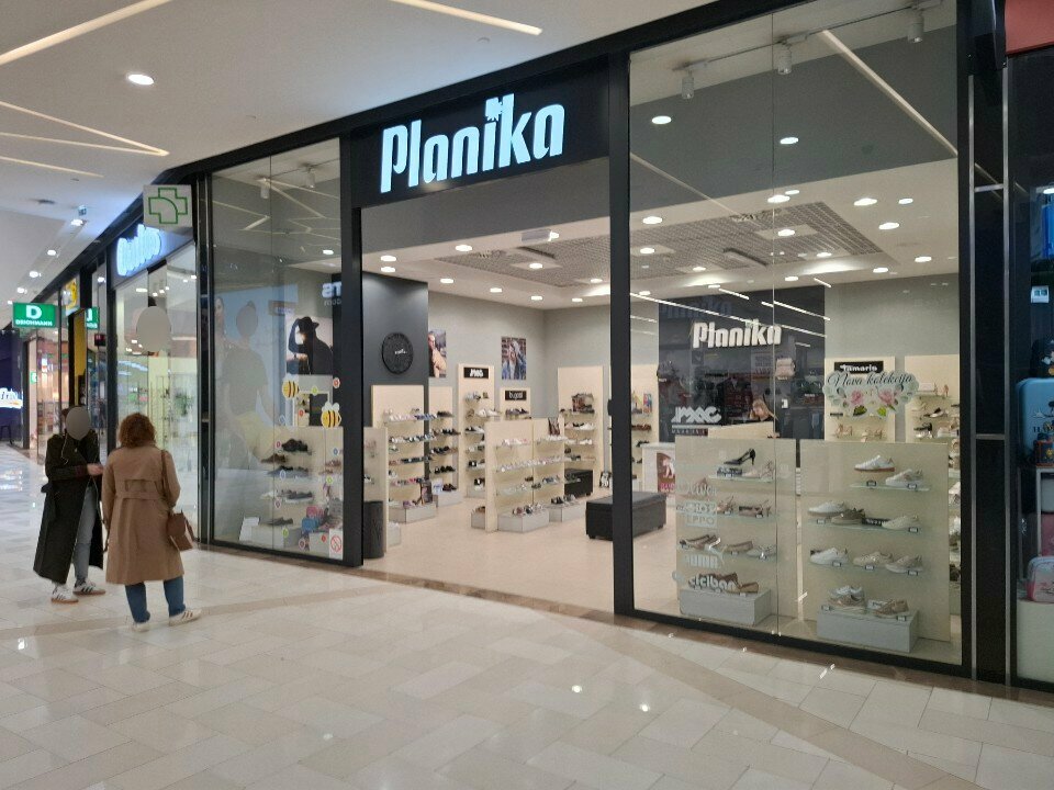 Ayakkabı mağazaları Planika, Novi Sad, foto