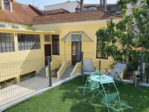 Urban Suites (Avenida Doutor Lourenço Peixinho No:220), otel  Aveiro'dan