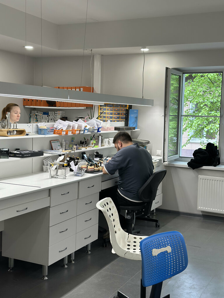 Diş laboratuvarı Aristo Lab, Moskova, foto