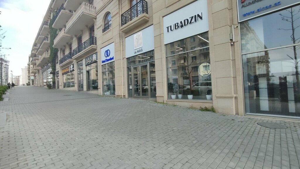 Banyo mobilyaları Le Mag, Bakü, foto