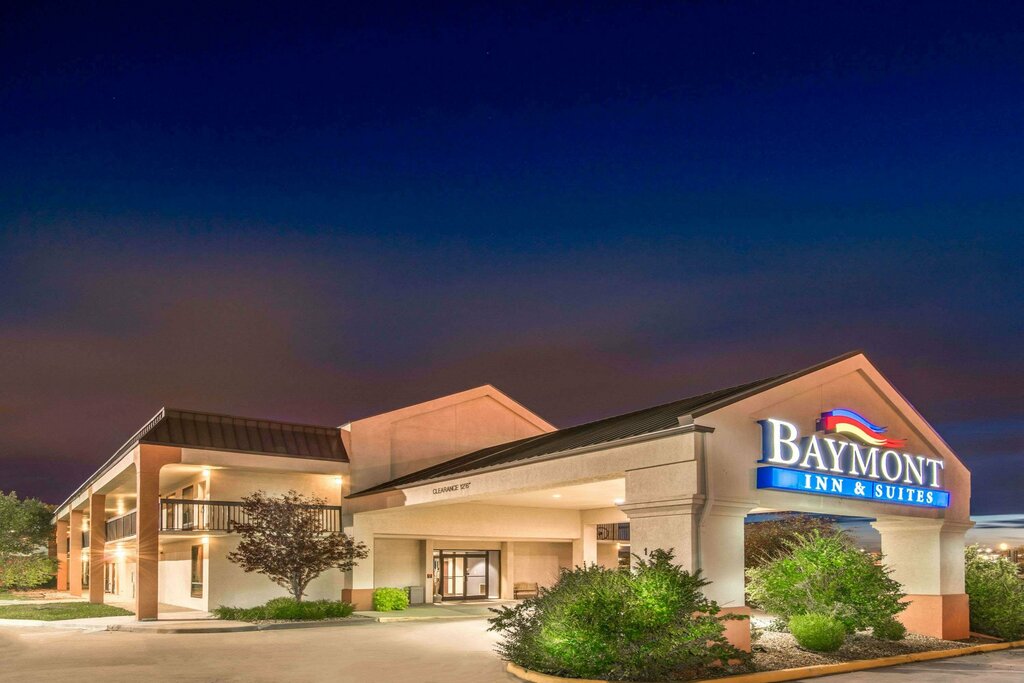 Otel Baymont by Wyndham Topeka, Topeka, foto
