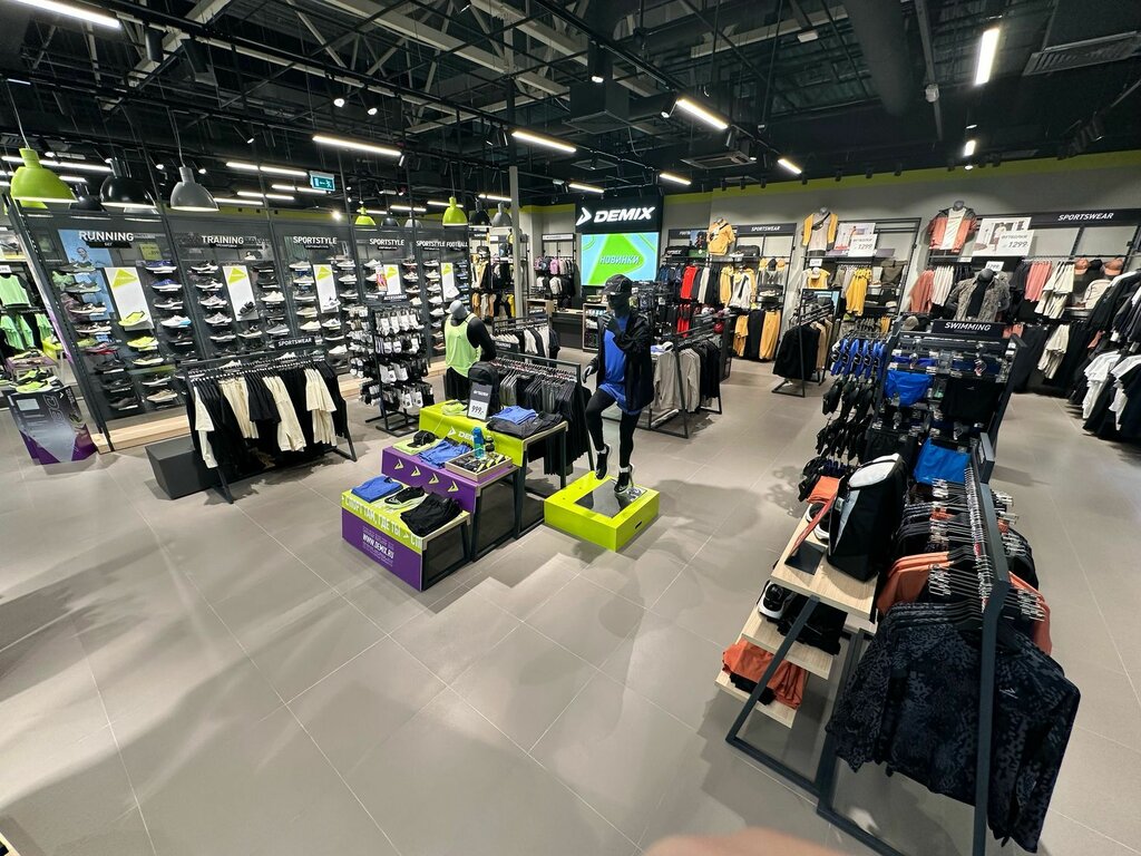 Spor giyim ve ayakkabı Demix, Moskova ve Moskovskaya oblastı, foto