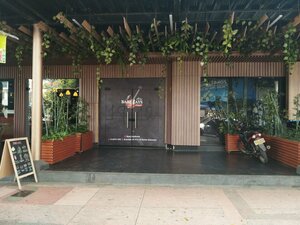 Barclay's (Valle del Cauca, Municipio de Santiago de Cali, Avenida 6, 16-NORTE-48), bar  Cali'den