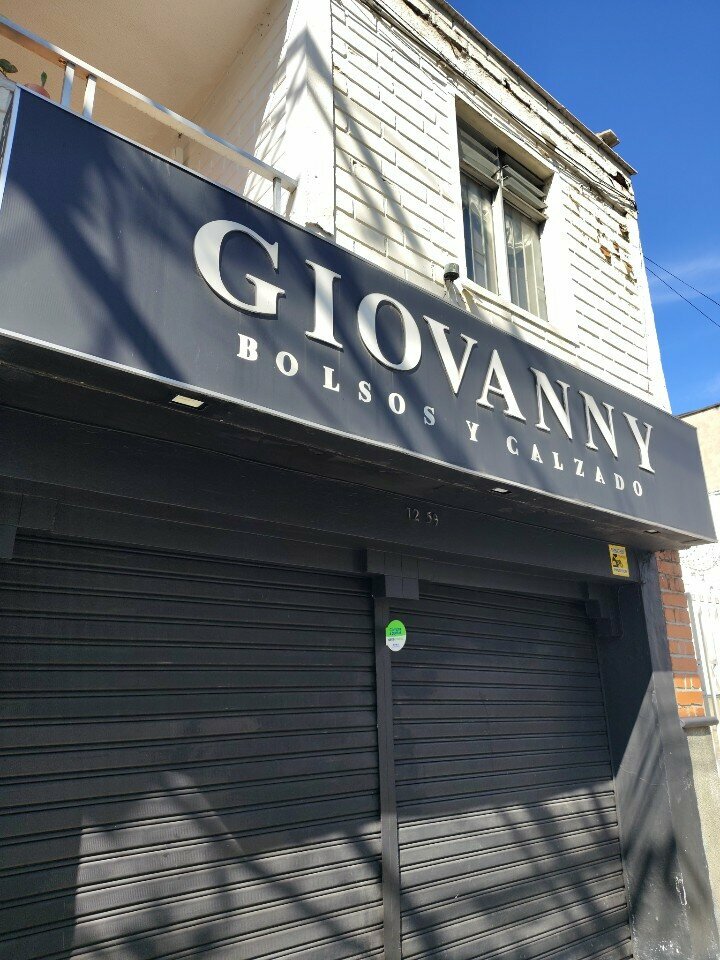 Çanta ve valiz mağazaları Giovanny Bags and Footwear, Medellin, foto