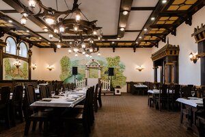 Usad'ba Puslovskikh (Kalgasnaja Street No:8, Slonim), restoran  Slonim'den