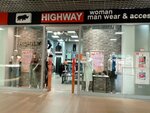 Highway (Generala Chelnokova Street No:11), giyim mağazası  Kaliningrad'dan