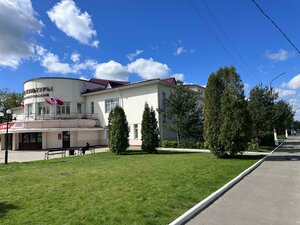 Pavlovo-Pokrovskiy Palace of сulture (Bolshaya Pokrovskaya ulitsa No:37), kültür ocakları  Pavlovski Posad'dan