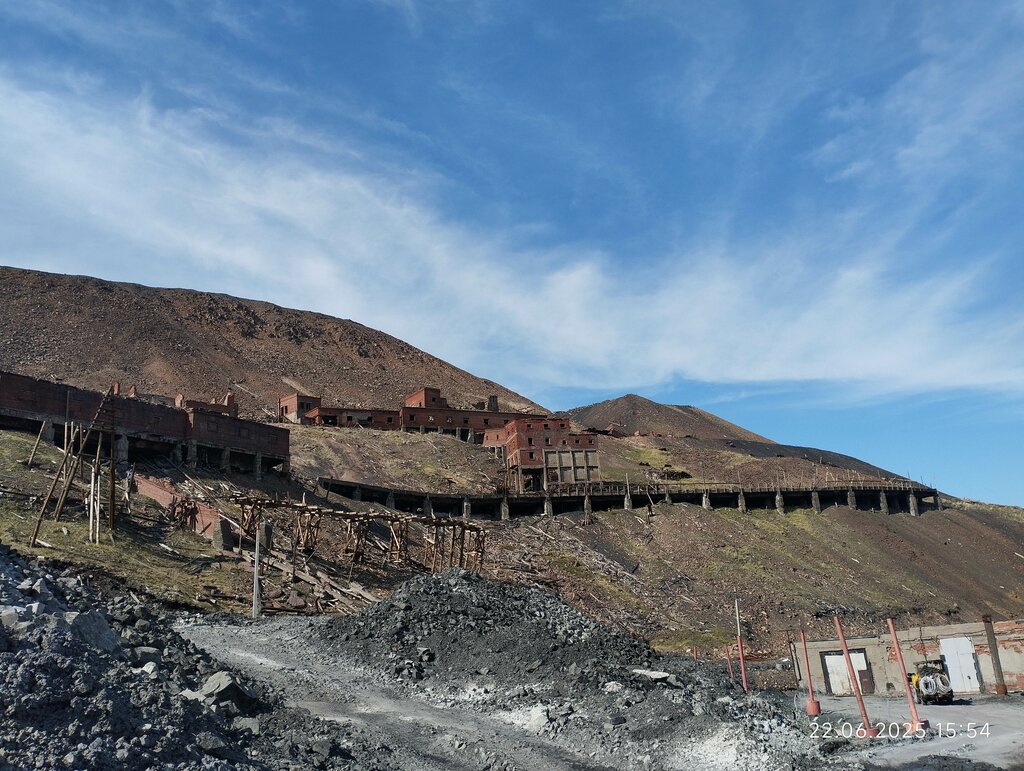 Dağ zirvesi Гора Шмидтиха, Krasnoyarski krayı, foto