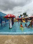 Akwapark (Abidjan, Cocody, Quartier de la Djorobité I), yüzme havuzları  Abican'dan