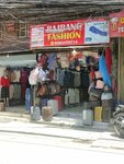Bajrang Fashion (Kathmandu, Ward 7, Chandra Vinayak Marg), giyim mağazası  Katmandu'dan