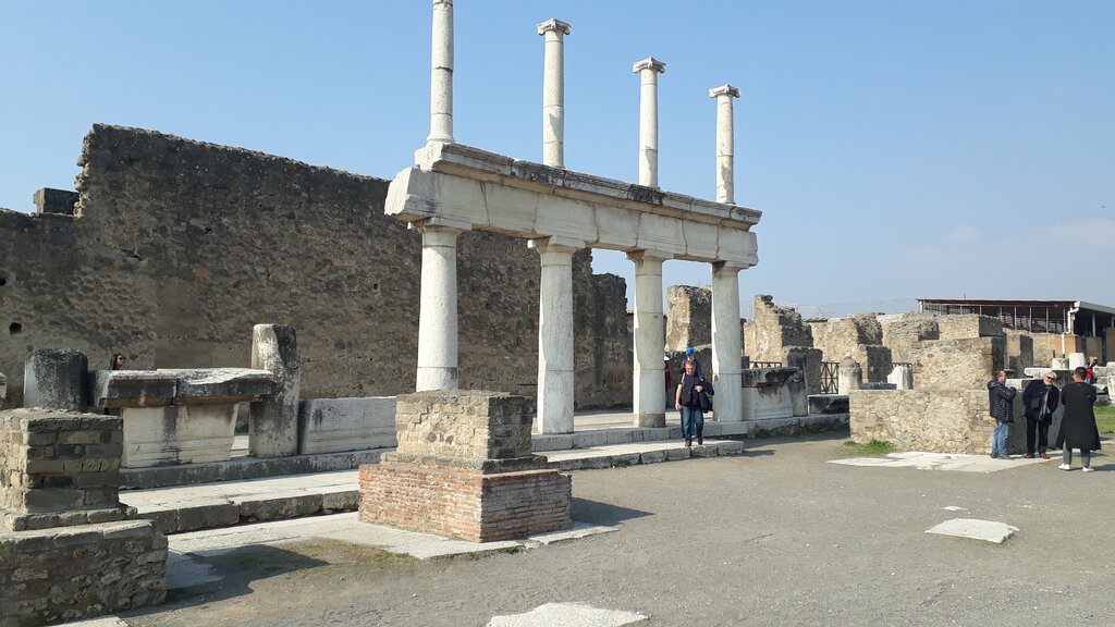 Turistik yerler Форум Помпей, , foto