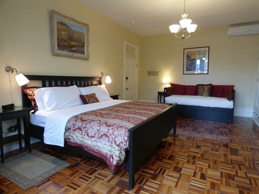 Otel Gingerbread Manor, Montreal, foto