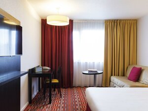 Ibis Styles Angouleme Nord (Nouvelle-Aquitaine, Charente, Arrondissement d'Angoulême, Champniers, Rue des Meneaux, 122), otel