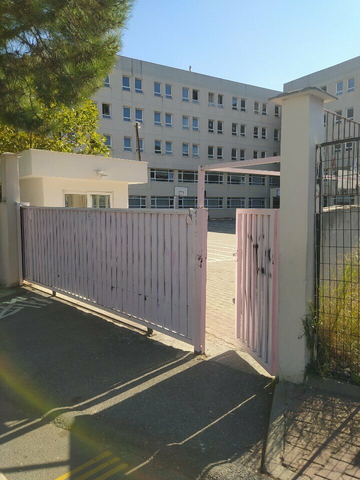 i̇lkokul Sare Selahattin Uzal İlkokulu, İstanbul, foto