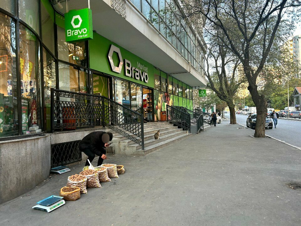 Süpermarket Bravo TƏBRİZ, Bakü, foto