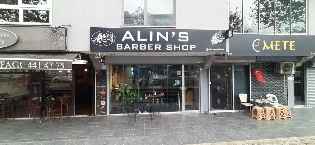 Berberler Alin’s Barber Shop, İstanbul, foto