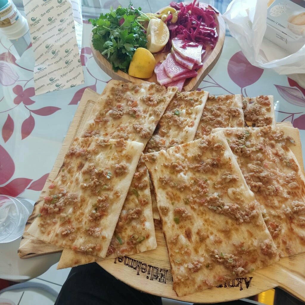 Kafe Akpınar Zırh Pide ve Etliekmek Salonu, Karaman, foto