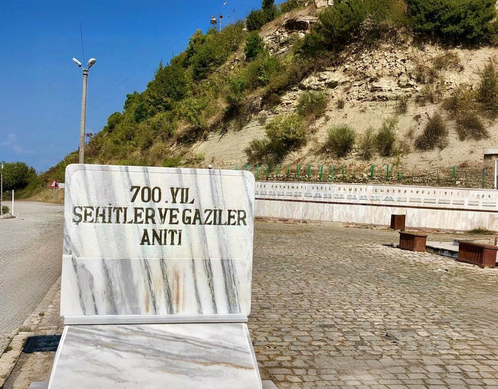 Turistik yerler Bozkurt Şehitler ve Gaziler Anıtı, Bozkurt, foto