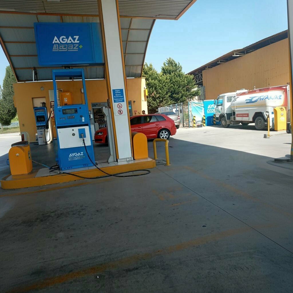 Benzin istasyonu Mogaz-Karcı Petrol, Bergama, foto