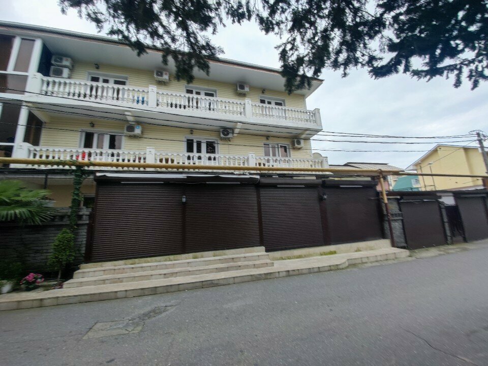 Giyim mağazası Сувениры и одежда, Soçi, foto