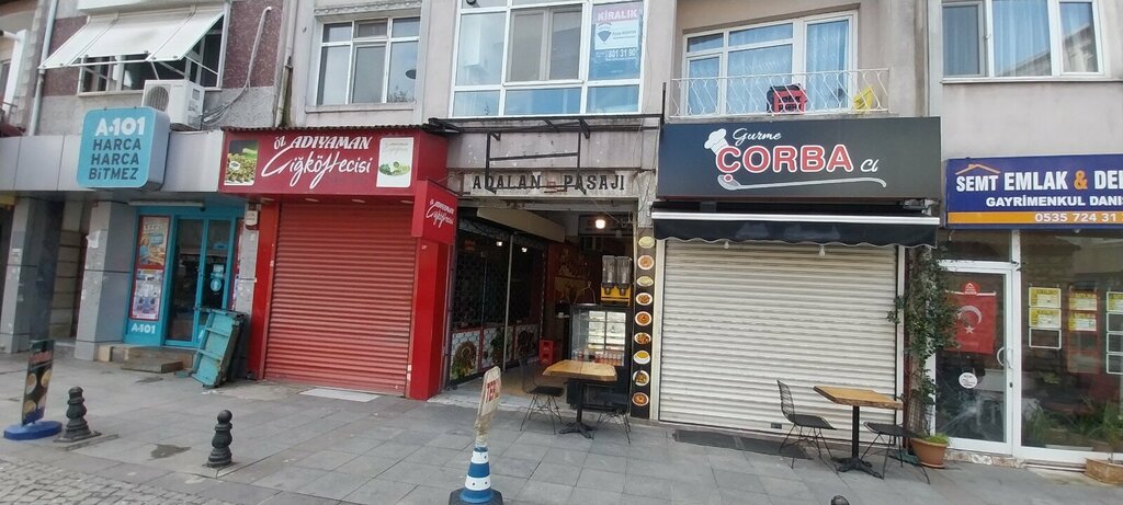 Yardım kuruluşları Emav Kültür Merkezi, İstanbul, foto