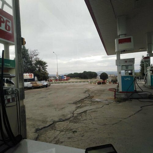 Benzin istasyonu Türkiye Petrolleri, Köprübaşı, foto