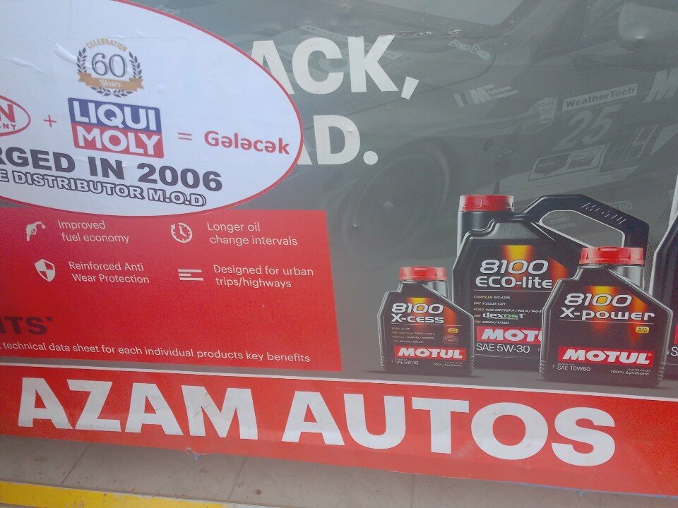 Otomobil servisi Azam autos, Karaçi, foto