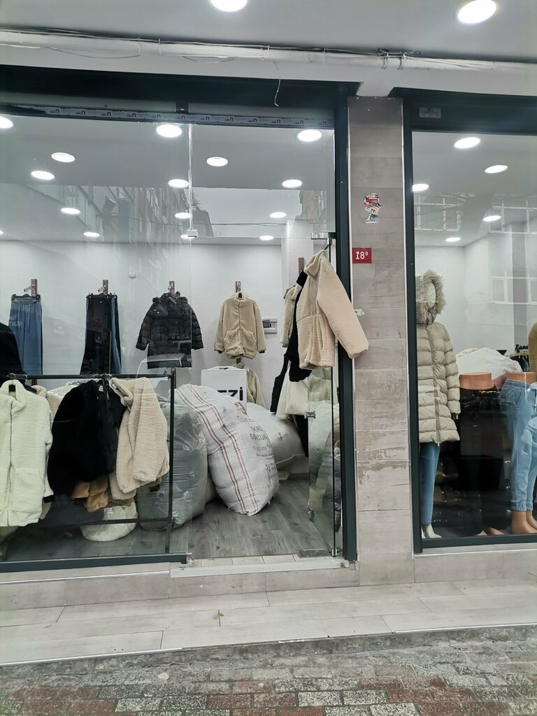 Toptan giyim Ozzi, İstanbul, foto