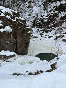 Waterfall (Karachaevskiy District, reka Dzhalonkol), şelale  Karaçay‑Çerkez Cumhuriyeti'nden